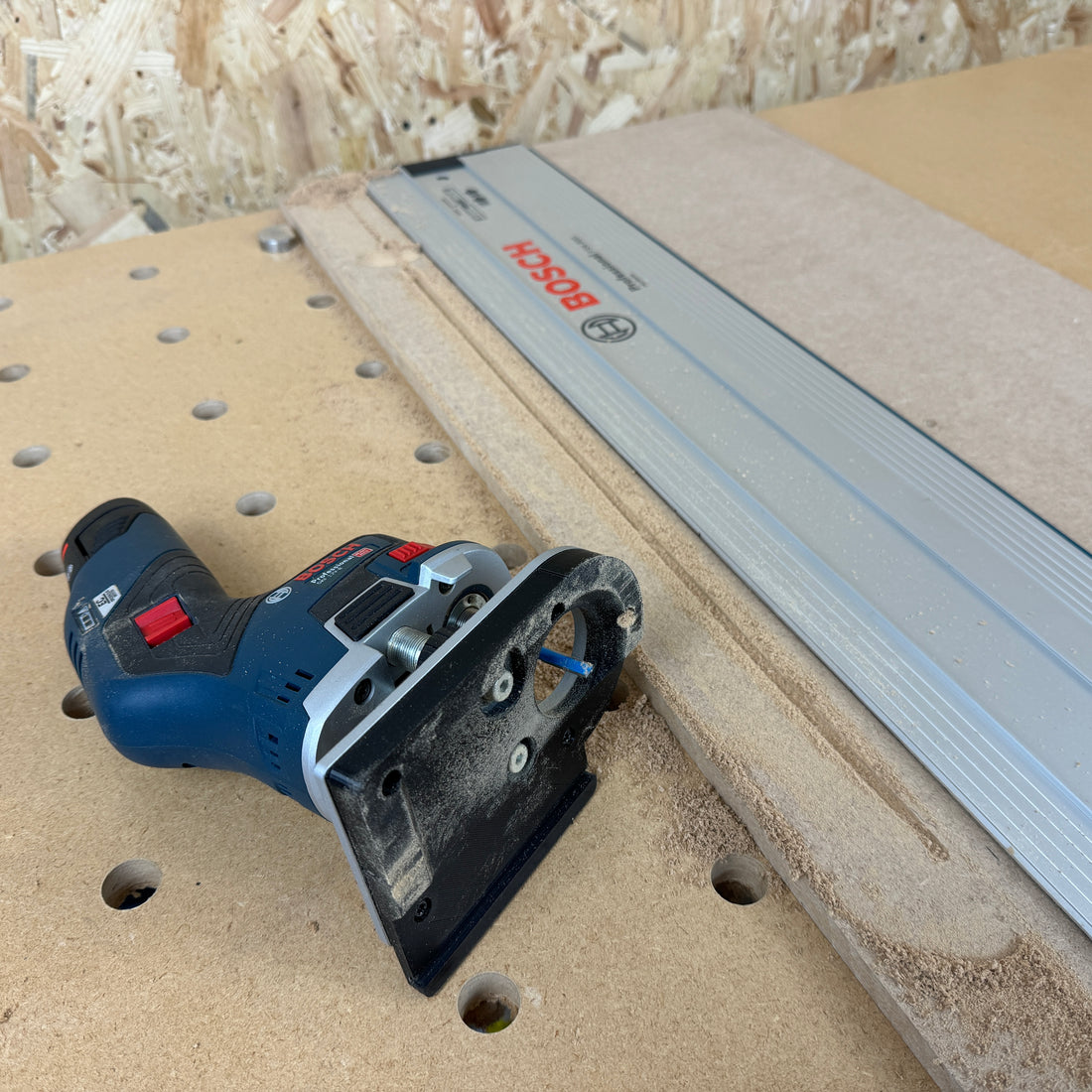 Bosch GKF-12V-8 Router Guide Rail Adaptor for Bosch FSN Guide Rail ...