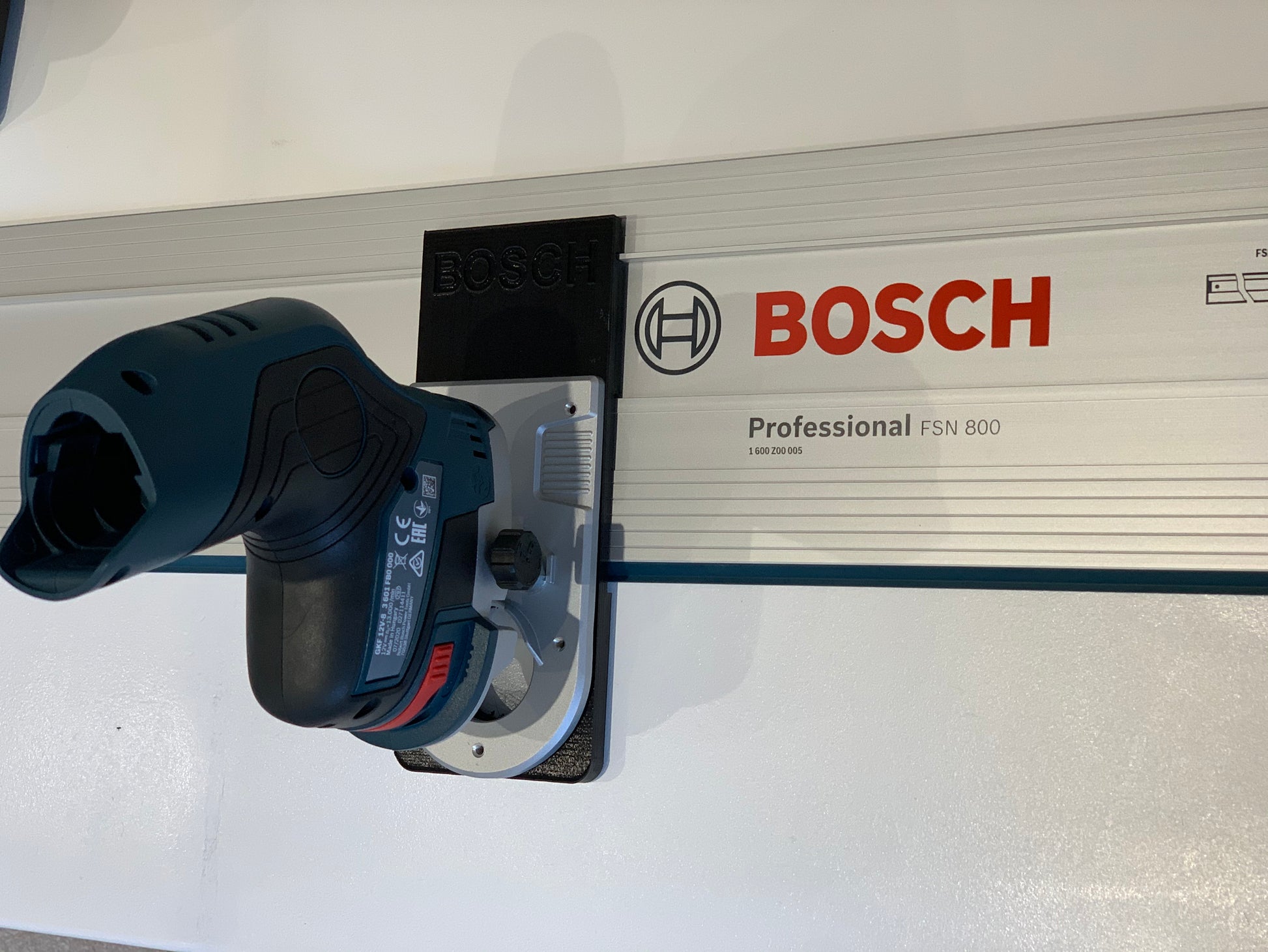 Bosch 12v Router Guide Rail Adaptor to Bosch Track – Adaptool