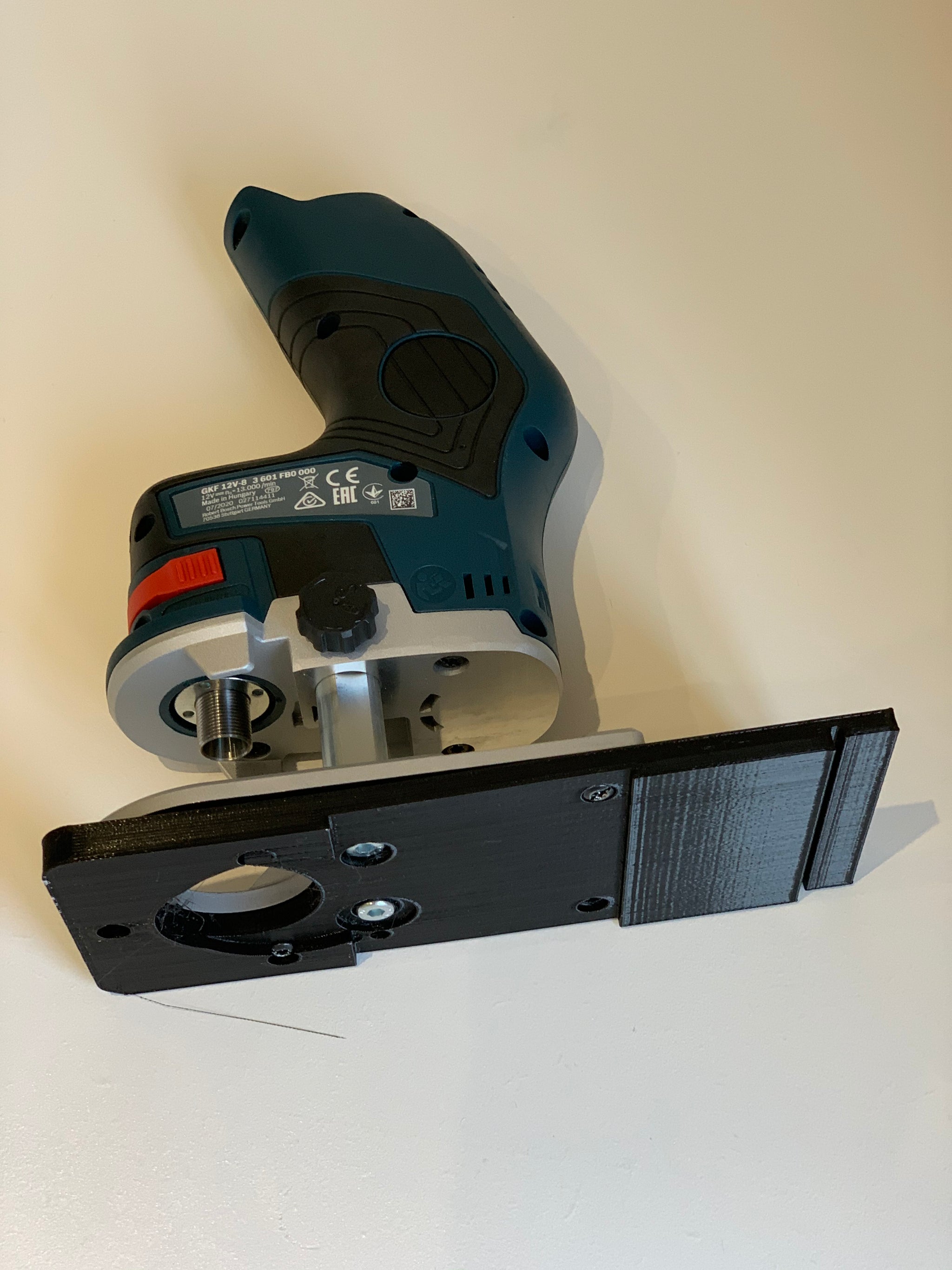 Bosch 12v Router Guide Rail Adaptor to Bosch Track – Adaptool