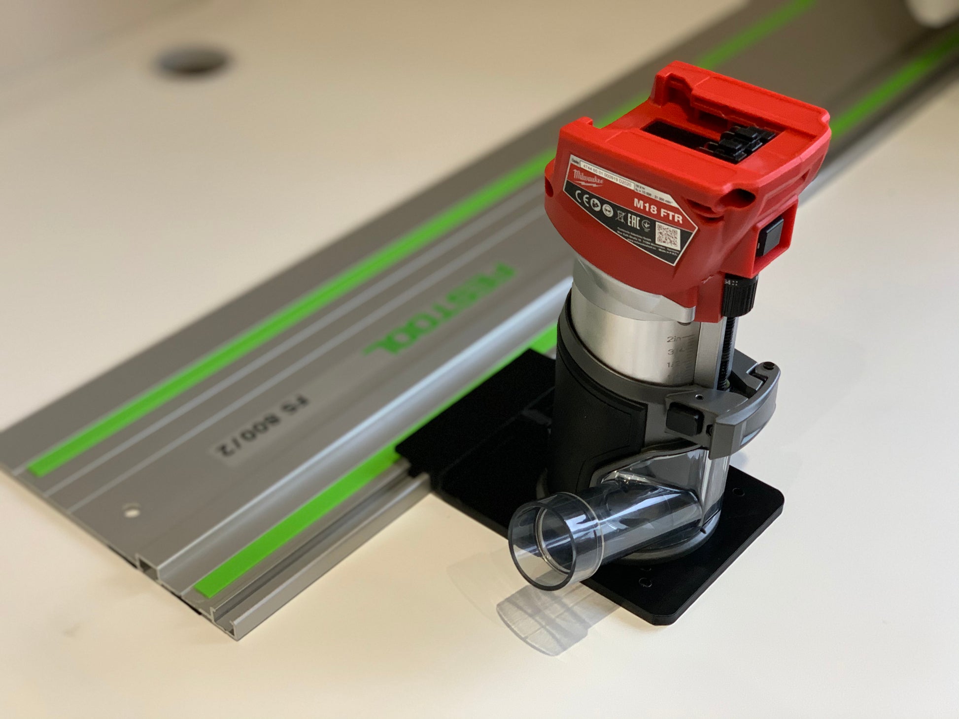 Milwaukee M18 Router Adaptor To Festool Track/Guide Rail – Adaptool